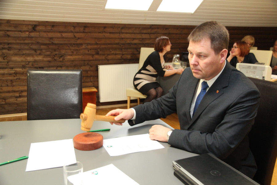 Lääne-Nigula volikogu asus juhtima Neeme Suur - Lääne Elu