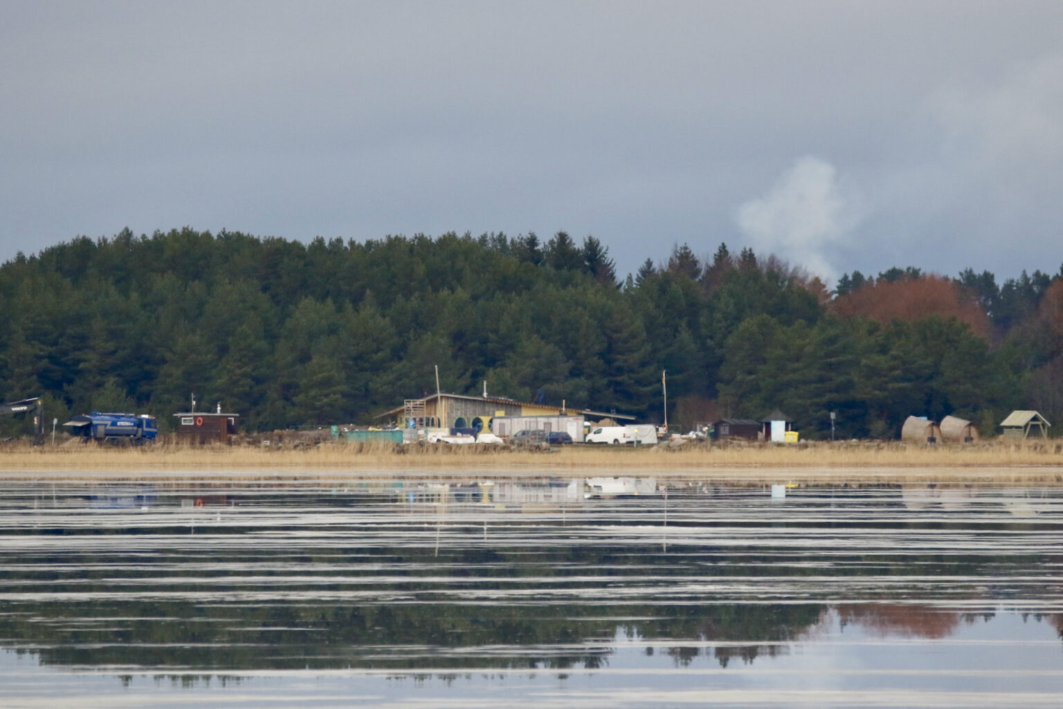 Österby sadamahoonet alles ehitatakse, aga juba otsitakse sinna ...
